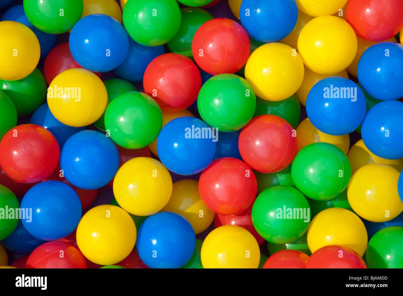 Coloured balls hi-res stock photography and images - Alamy