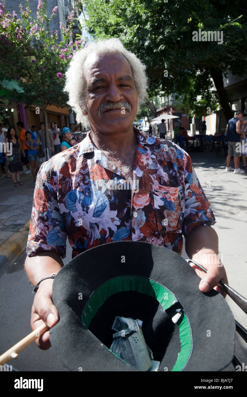 Collecting money hi-res stock photography and images - Alamy