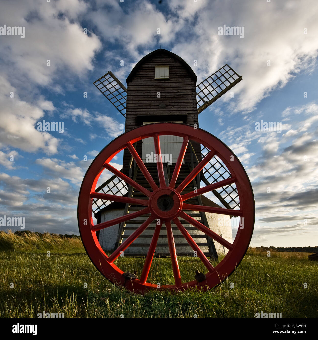 Pitstone windmill, buckinghamshire hi-res stock photography and images ...