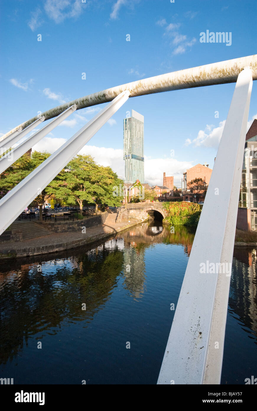Merchants bridge manchester castlefield hi-res stock photography and ...