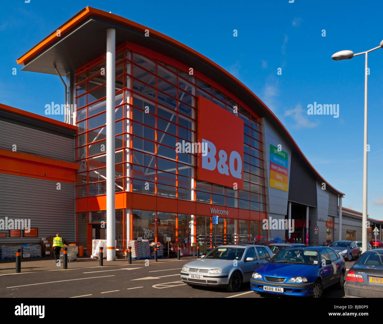 B&Q DIY Superstore in Chesterfield Derbyshire England UK with car park ...
