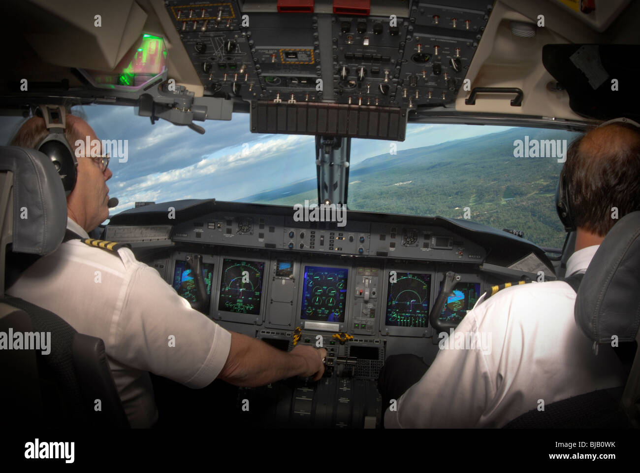 view from cockpit while turning onto final approach into Flagstaff ...