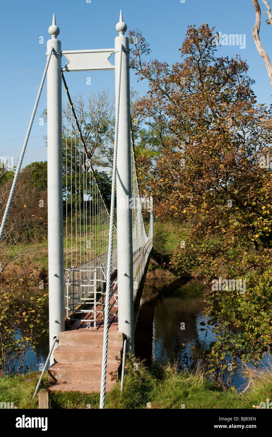 Steel footbridge hi-res stock photography and images - Alamy