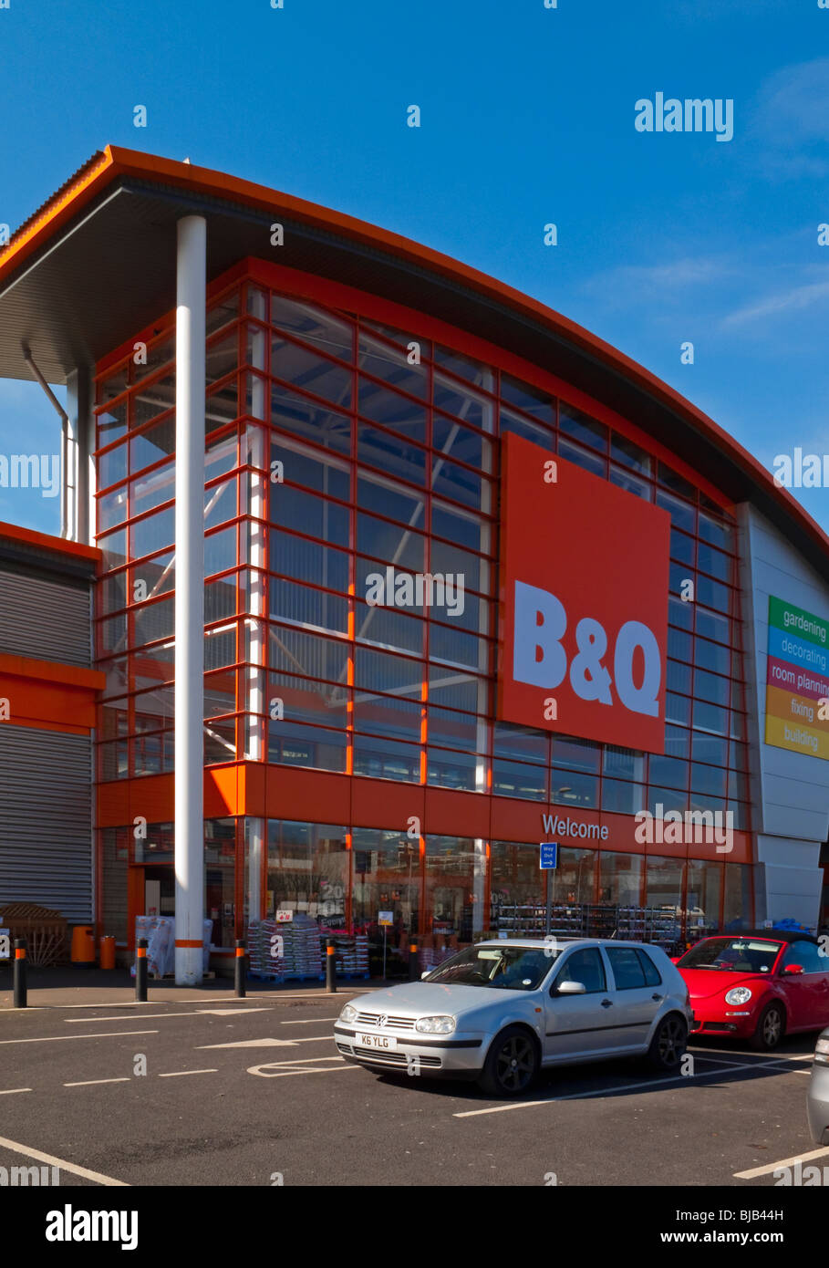 B&Q DIY Superstore in Chesterfield Derbyshire England UK with car park ...