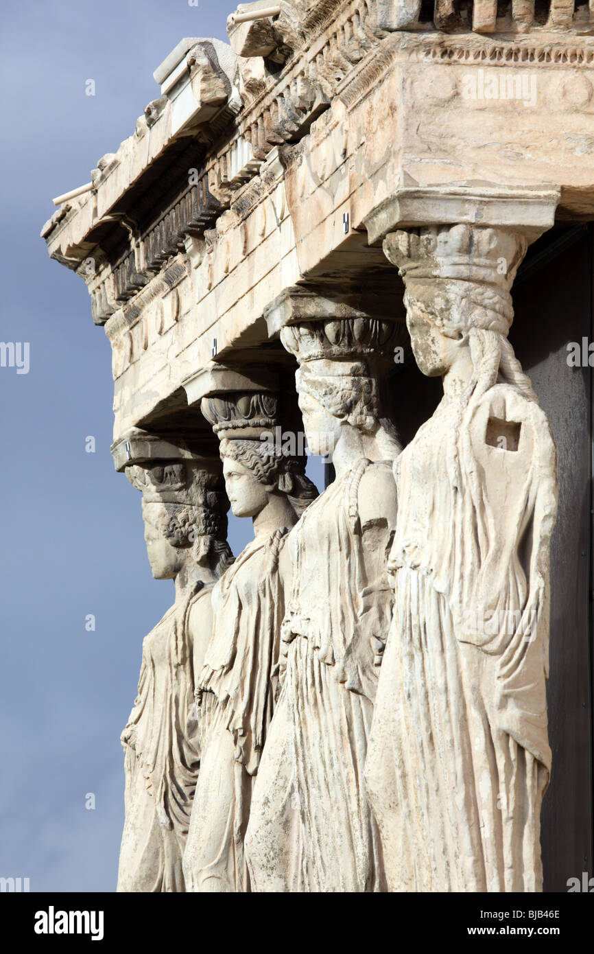 Ancient greek women statues hi-res stock photography and images - Alamy