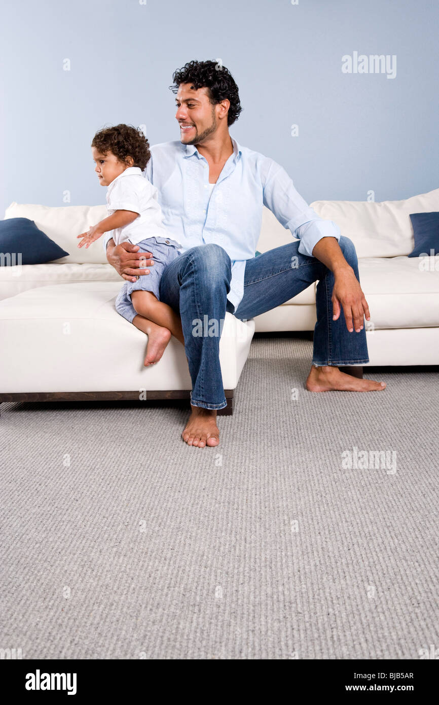 30 year old hispanic man hi-res stock photography and images - Alamy