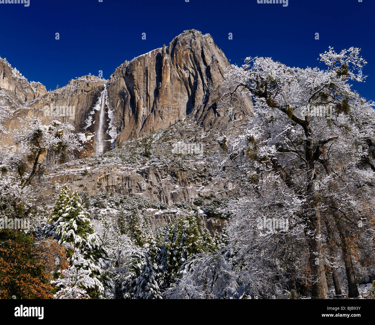 Yosemite falls and national park hi-res stock photography and images ...