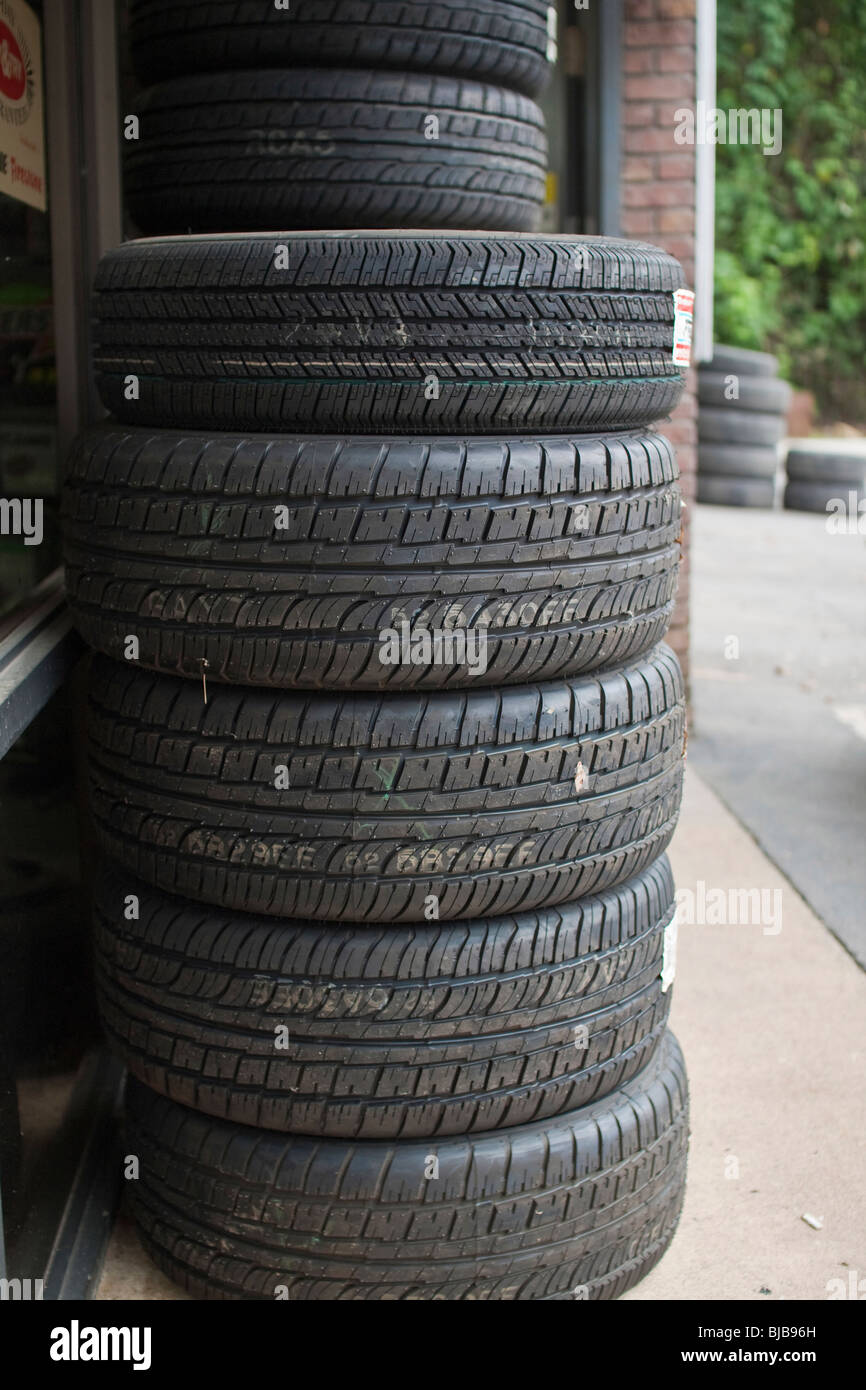 Stack of tyres usa hi-res stock photography and images - Alamy