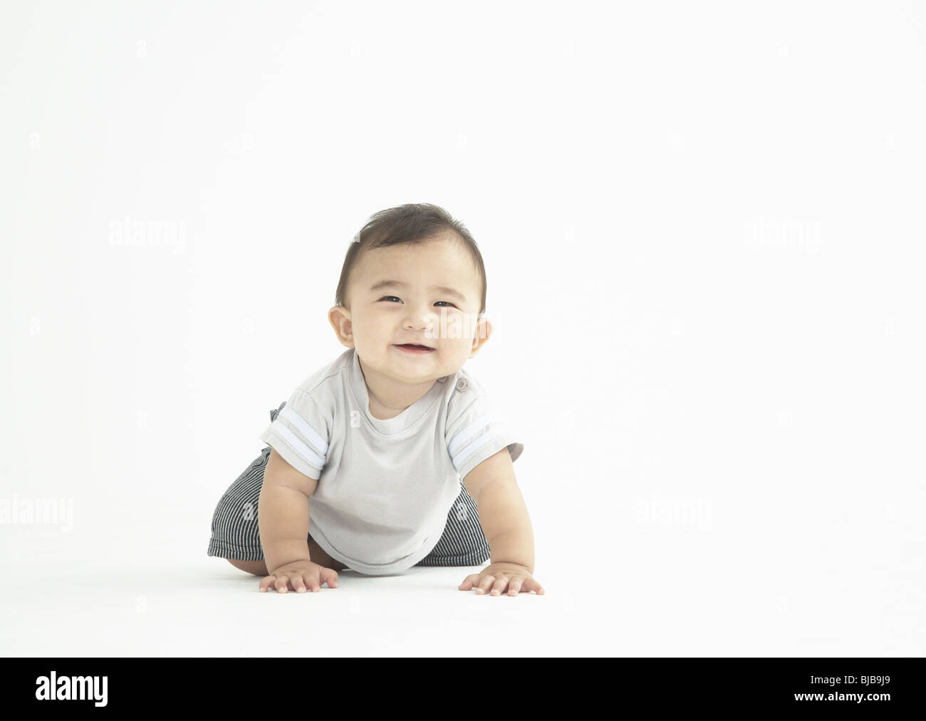 Crawling baby back view hi-res stock photography and images - Alamy