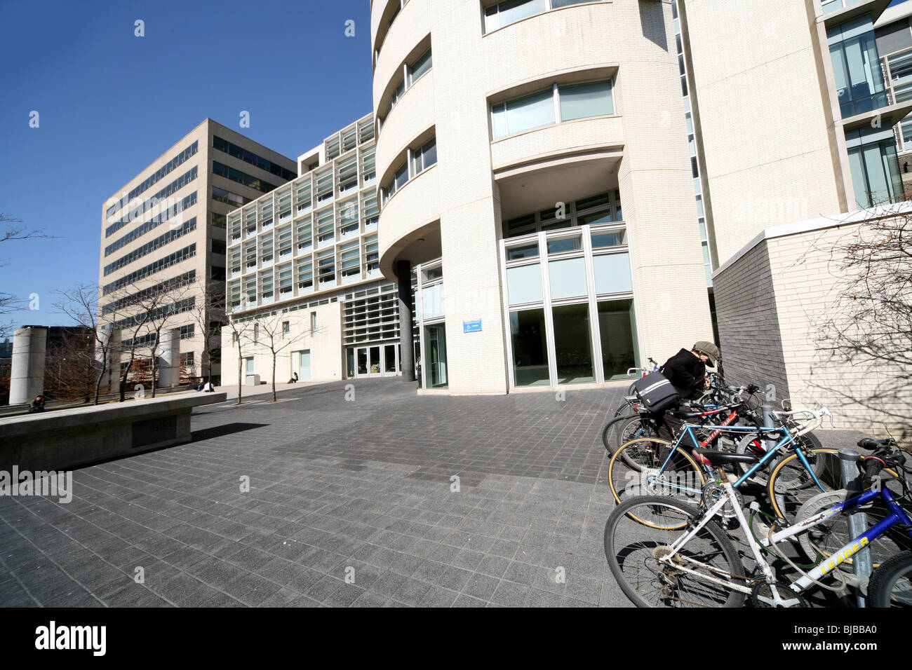 University of Toronto Science Buildings Stock Photo - Alamy