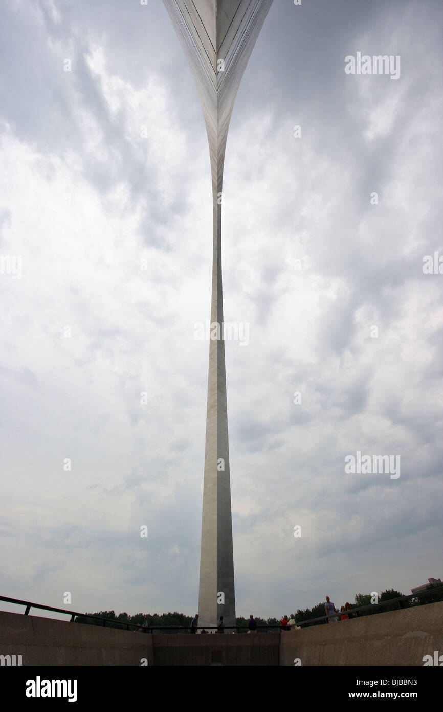 The Gateway Arch that symbolizes the way to the West, St. Louis, United ...