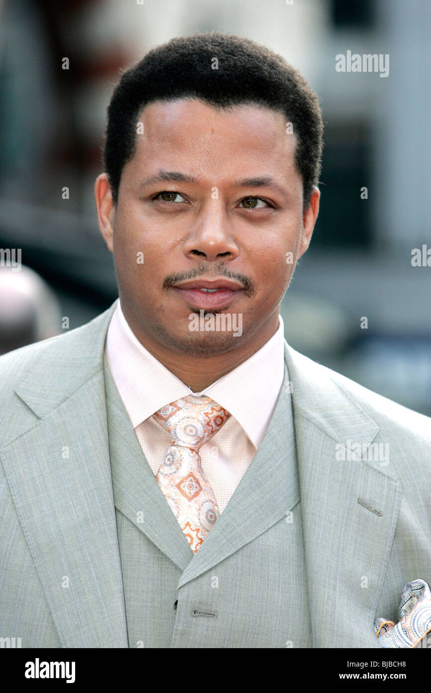 Iron man 2008 terrence howard hi-res stock photography and images - Alamy