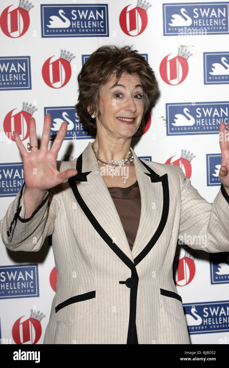 Maureen lipman hi-res stock photography and images - Alamy