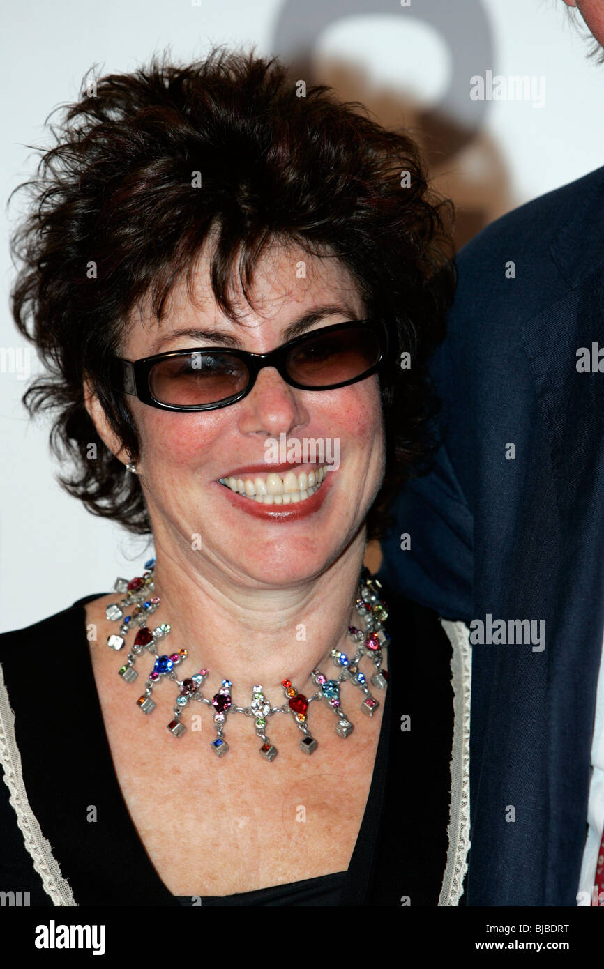 RUBY WAX SAATCHI GALLERY RE-OPENING CHELSEA LONDON LONDON LONDON ...