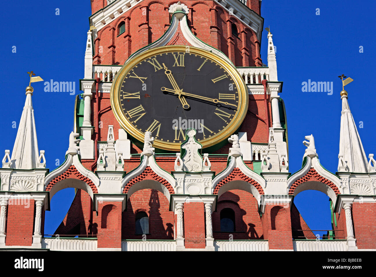 Red brick Spasskaya tower of Moscow Kremlin, City architecture, Red ...