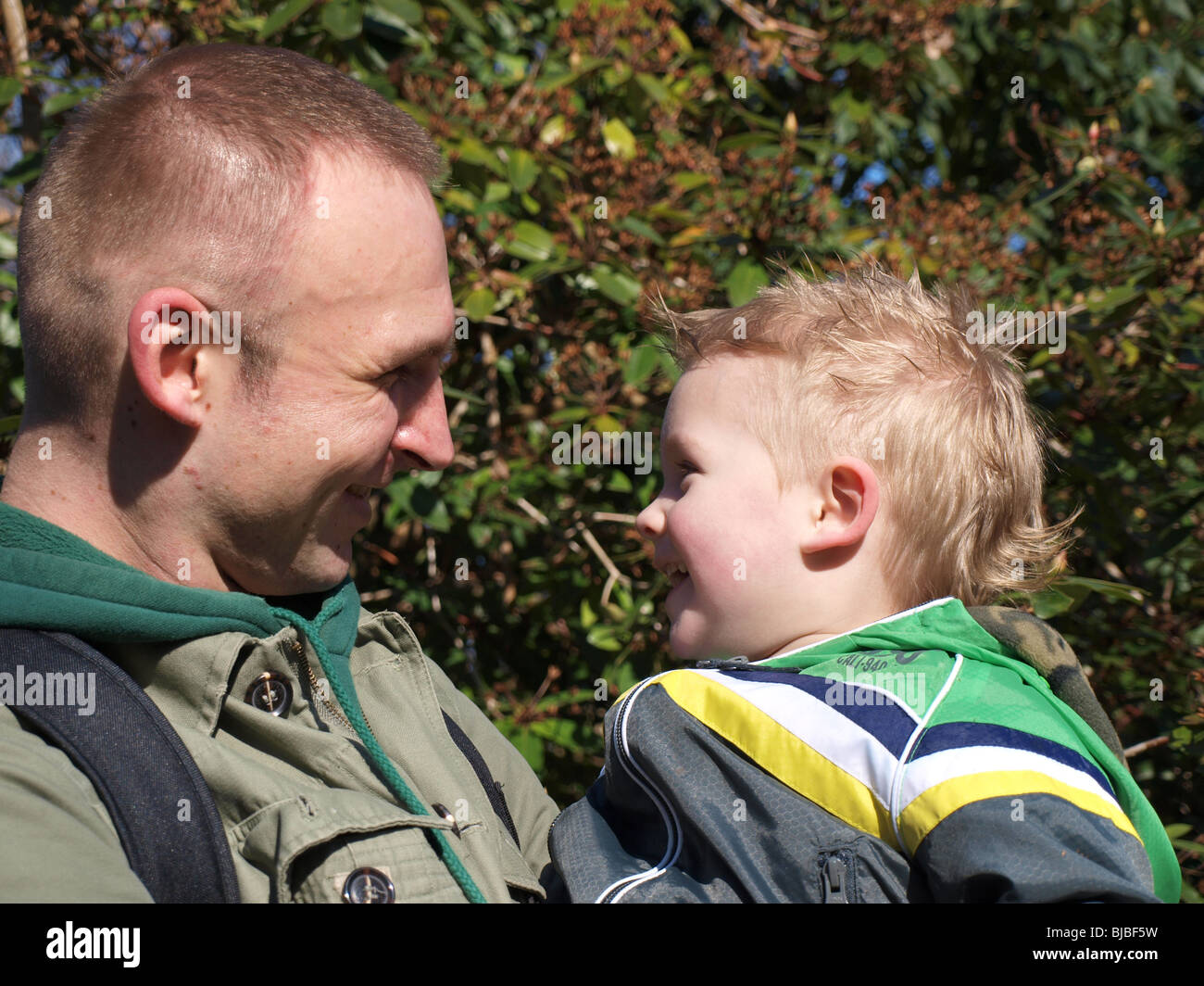 Father family love hi-res stock photography and images - Alamy