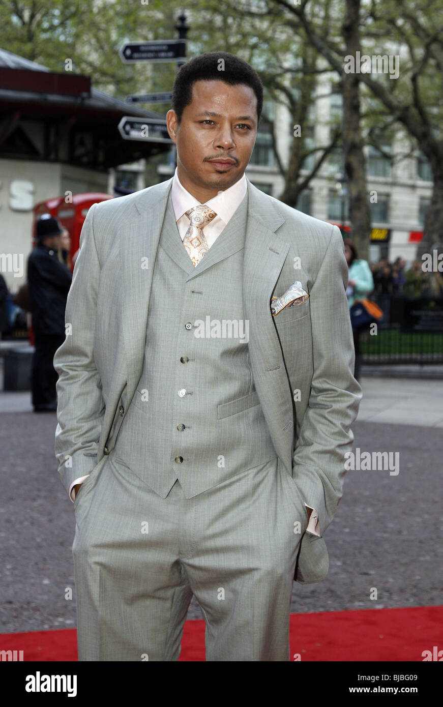 Iron man 2008 terrence howard hi-res stock photography and images - Alamy