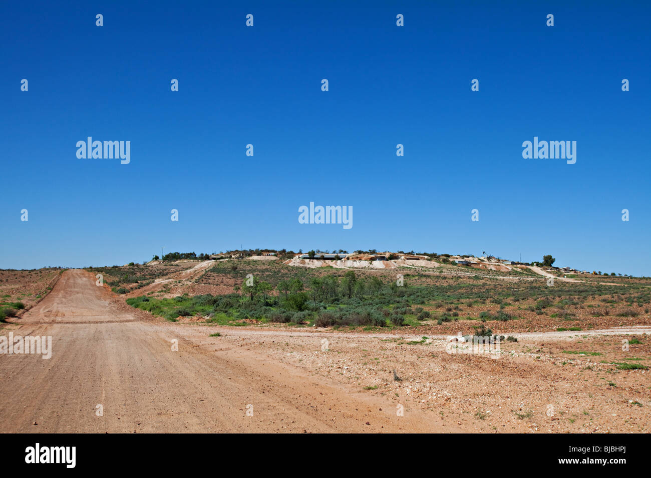 White Cliffs small settlement in Australian outback Stock Photo - Alamy