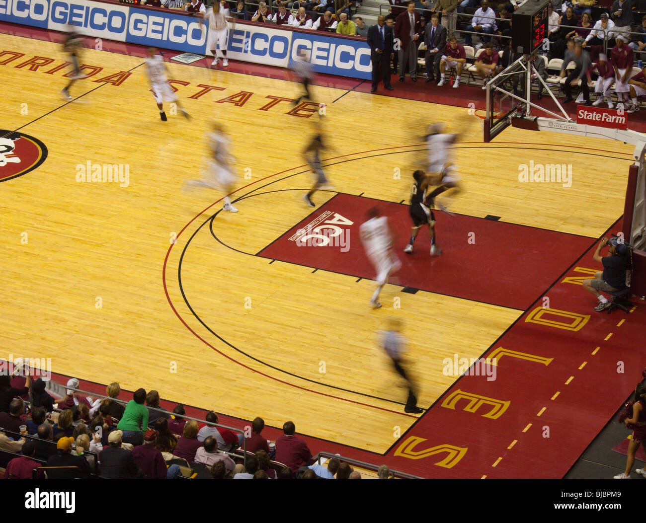 Wake forest basketball hi-res stock photography and images - Alamy