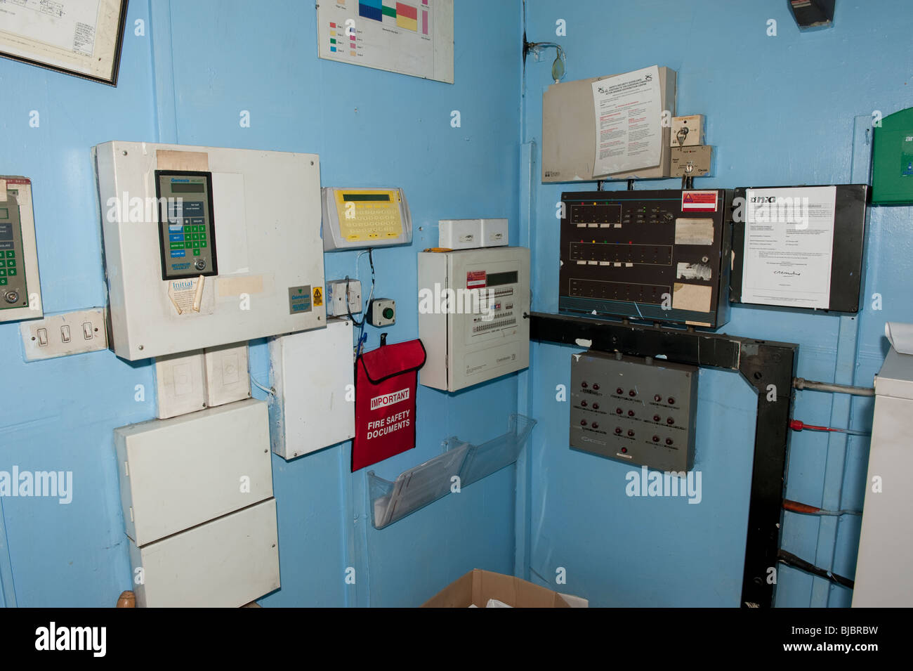 Fire alarm security control panels hi-res stock photography and images ...