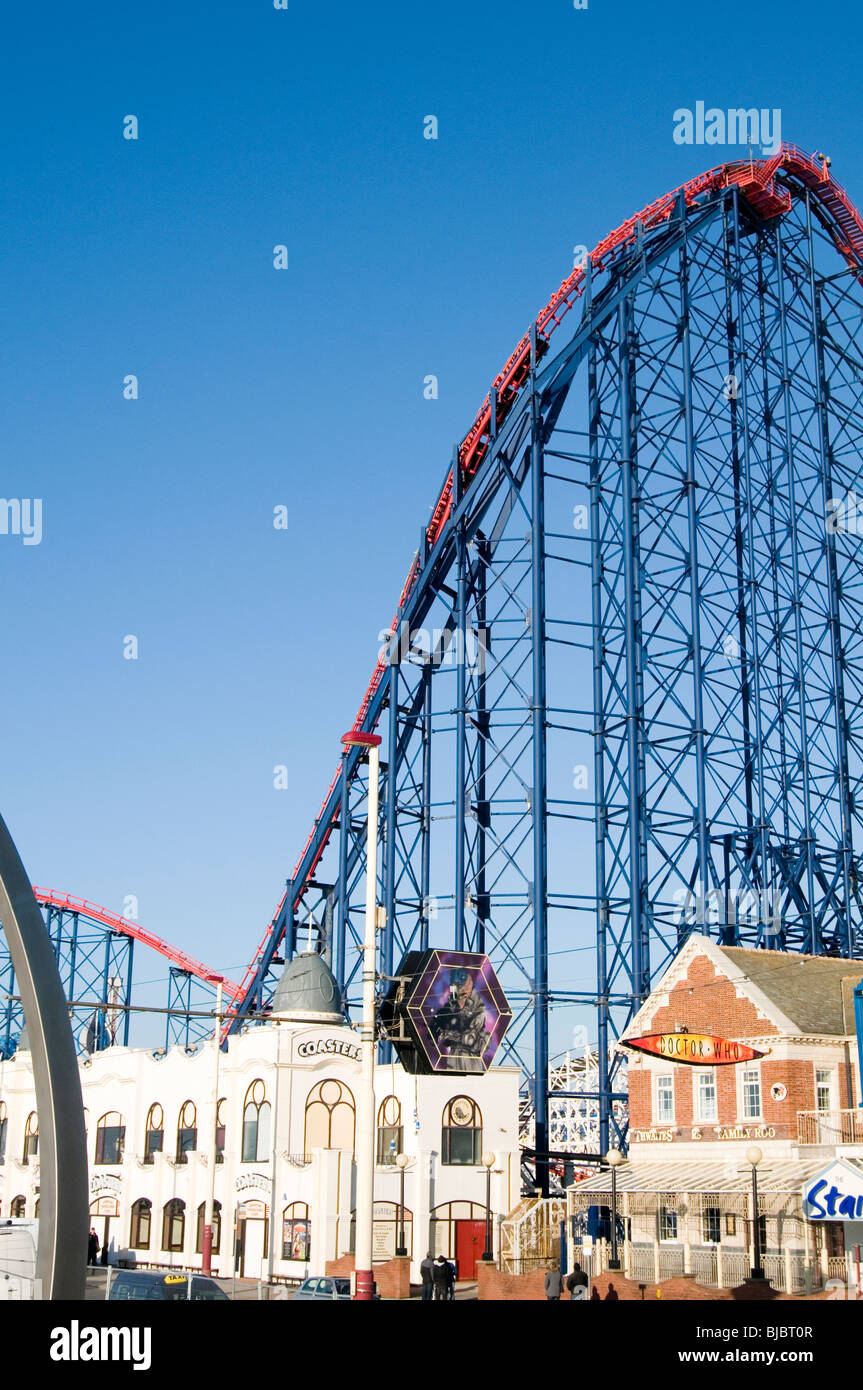 Theme park parks hi-res stock photography and images - Alamy