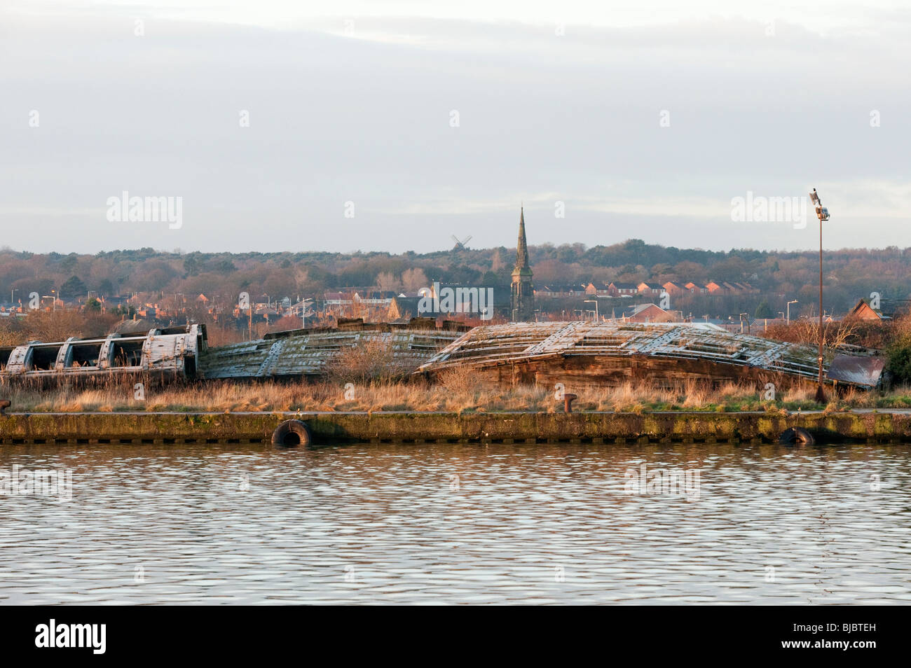 Old dockside hi-res stock photography and images - Alamy