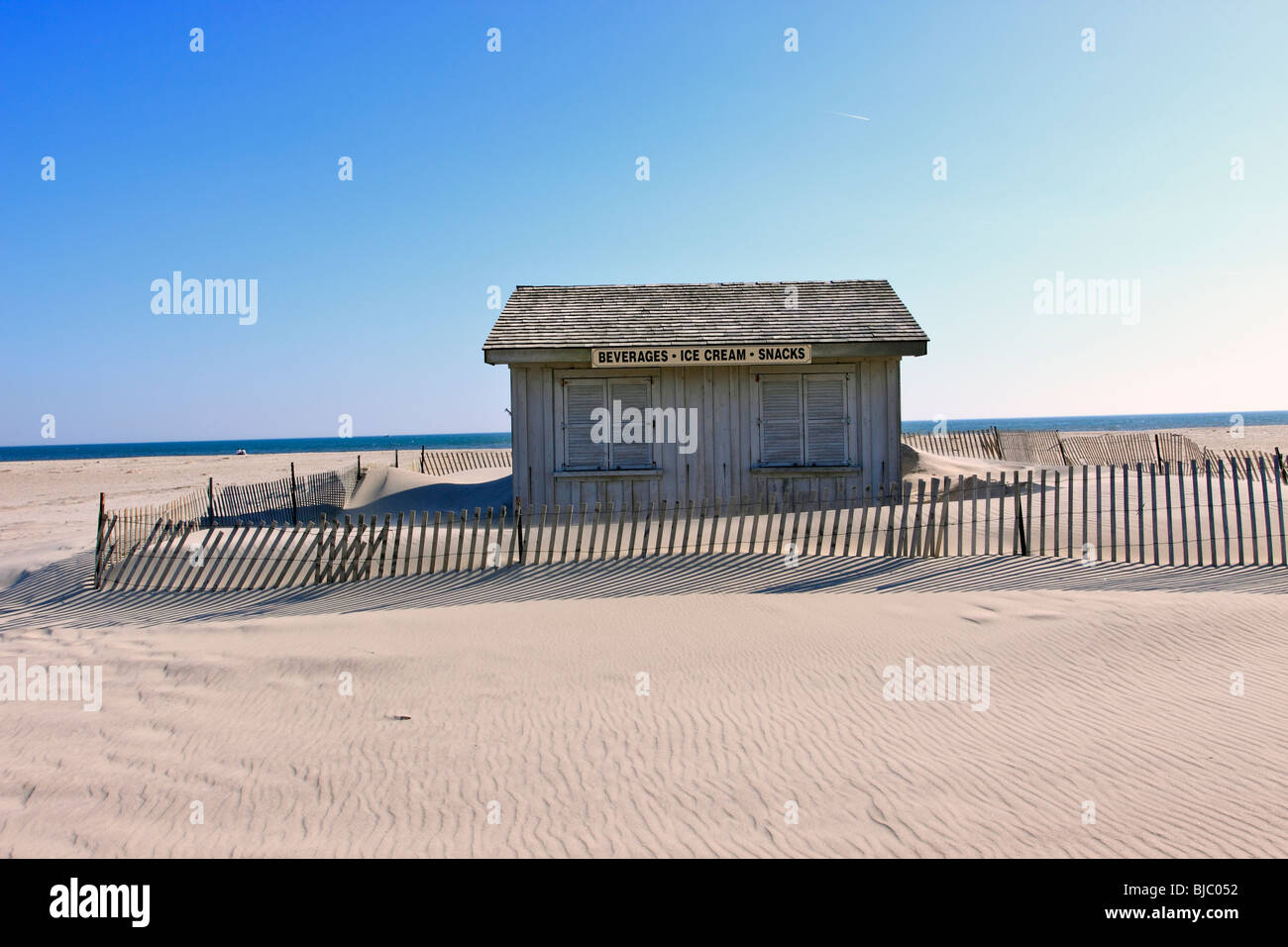 Snack bar closed for the season, Jones Beach, Long Island, NY Stock ...