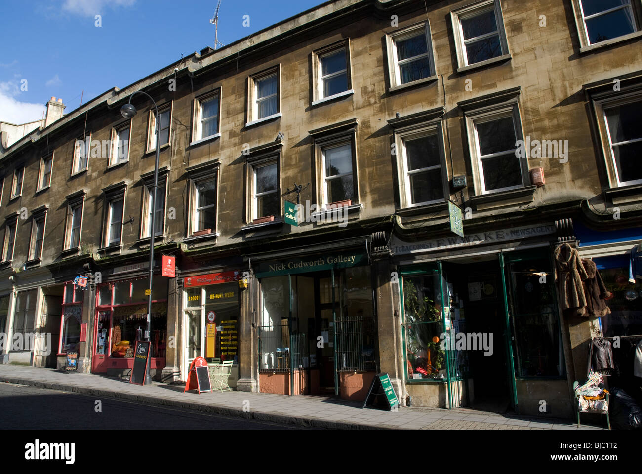 Shops retail georgian terrace bath hi-res stock photography and images ...