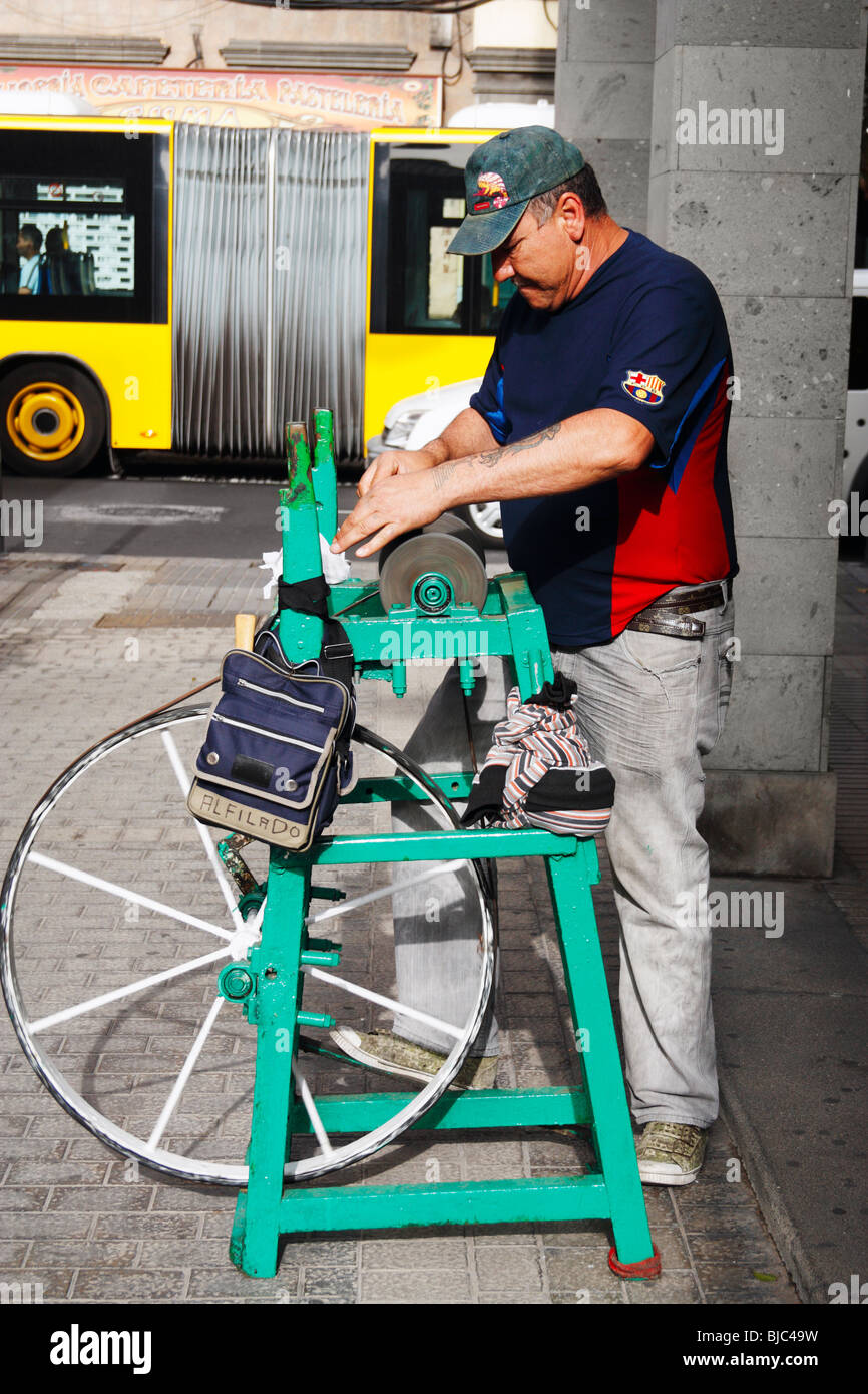 Sharpening machine hi-res stock photography and images - Alamy
