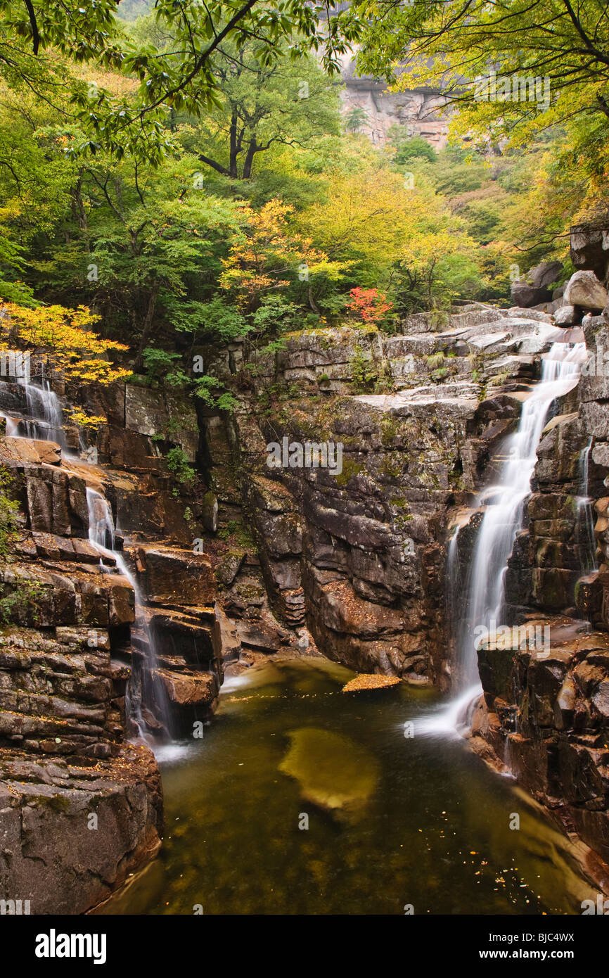 Twin Waterfalls, South Korea (vertical Stock Photo - Alamy