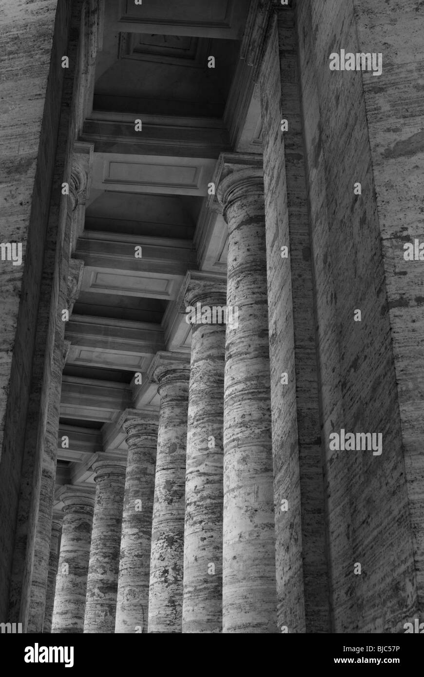 Lofty columns hi-res stock photography and images - Alamy