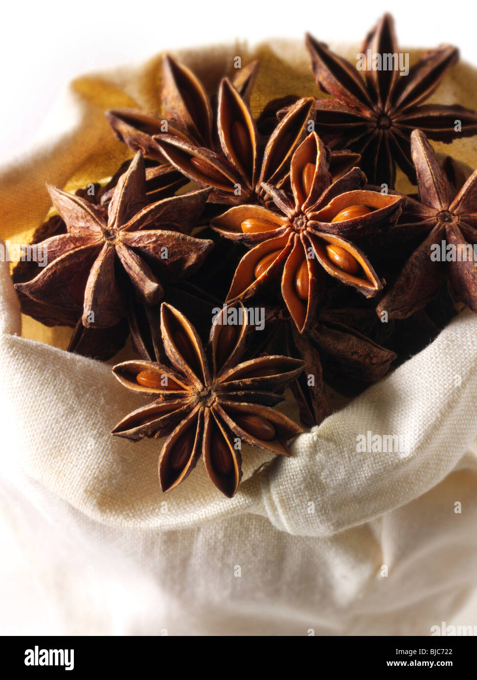 Sack star anise hi-res stock photography and images - Alamy