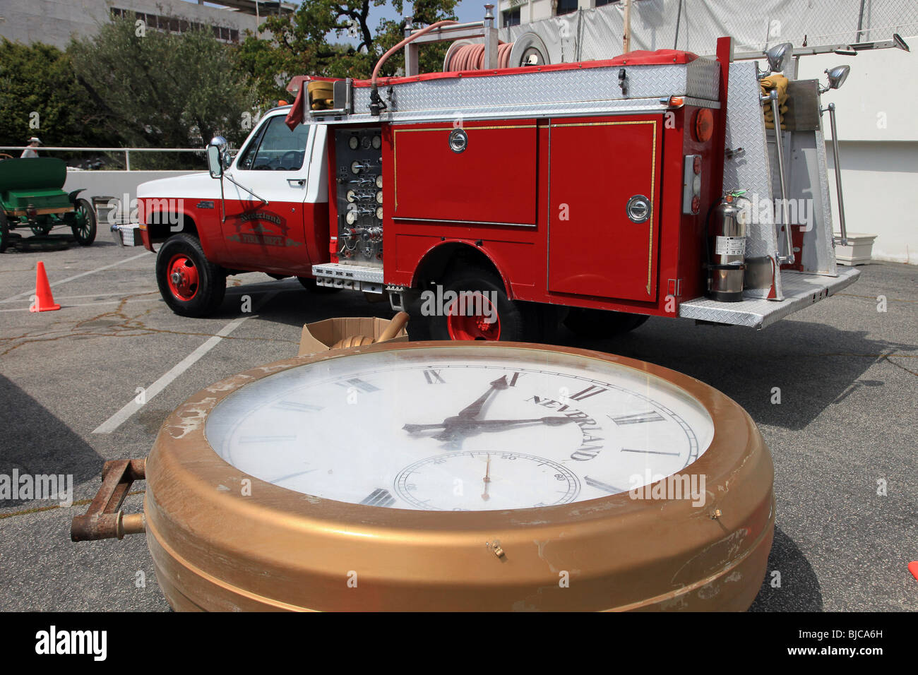 NEVERLAND FIRE TRUCK & CLOCK PROPERTY FROM THE LIFE & CAREER OF MICHAEL ...