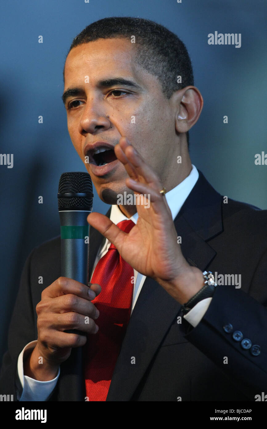 BARACK OBAMA PRESIDENT OF U.S.A 19 March 2009 DOWNTOWN LOS ANGELES CA ...