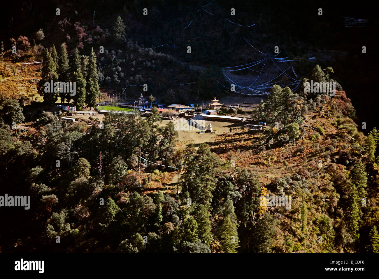 A remote TIBETAN BUDDHIST MONASTERY - NEPAL Stock Photo - Alamy