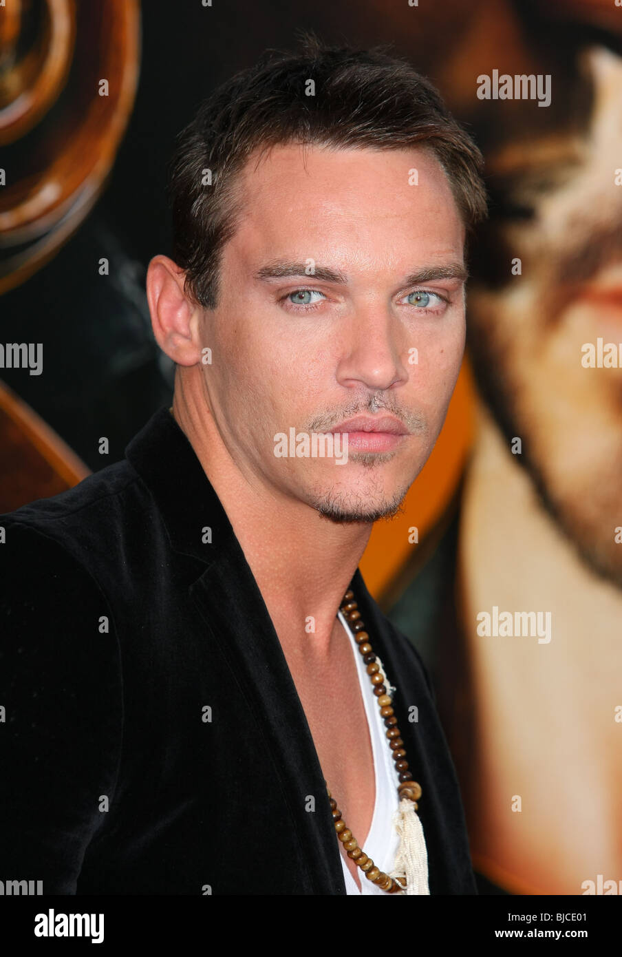 JONATHAN RHYS MEYERS THE SOLOIST LOS ANGELES PREMIERE HOLLYWOOD LOS ...