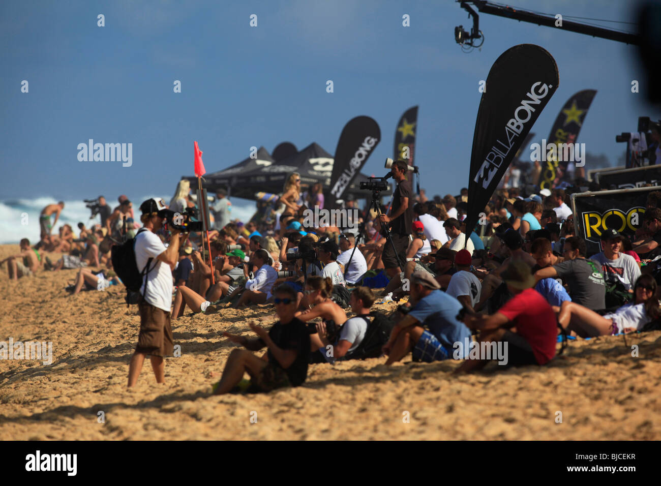Pipeline hawaii surf hi-res stock photography and images - Alamy