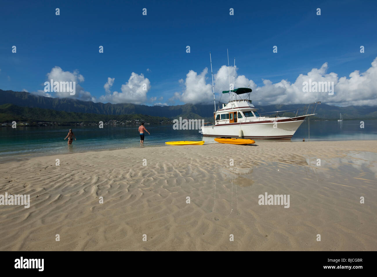 Kaneohe sandbar hi-res stock photography and images - Alamy
