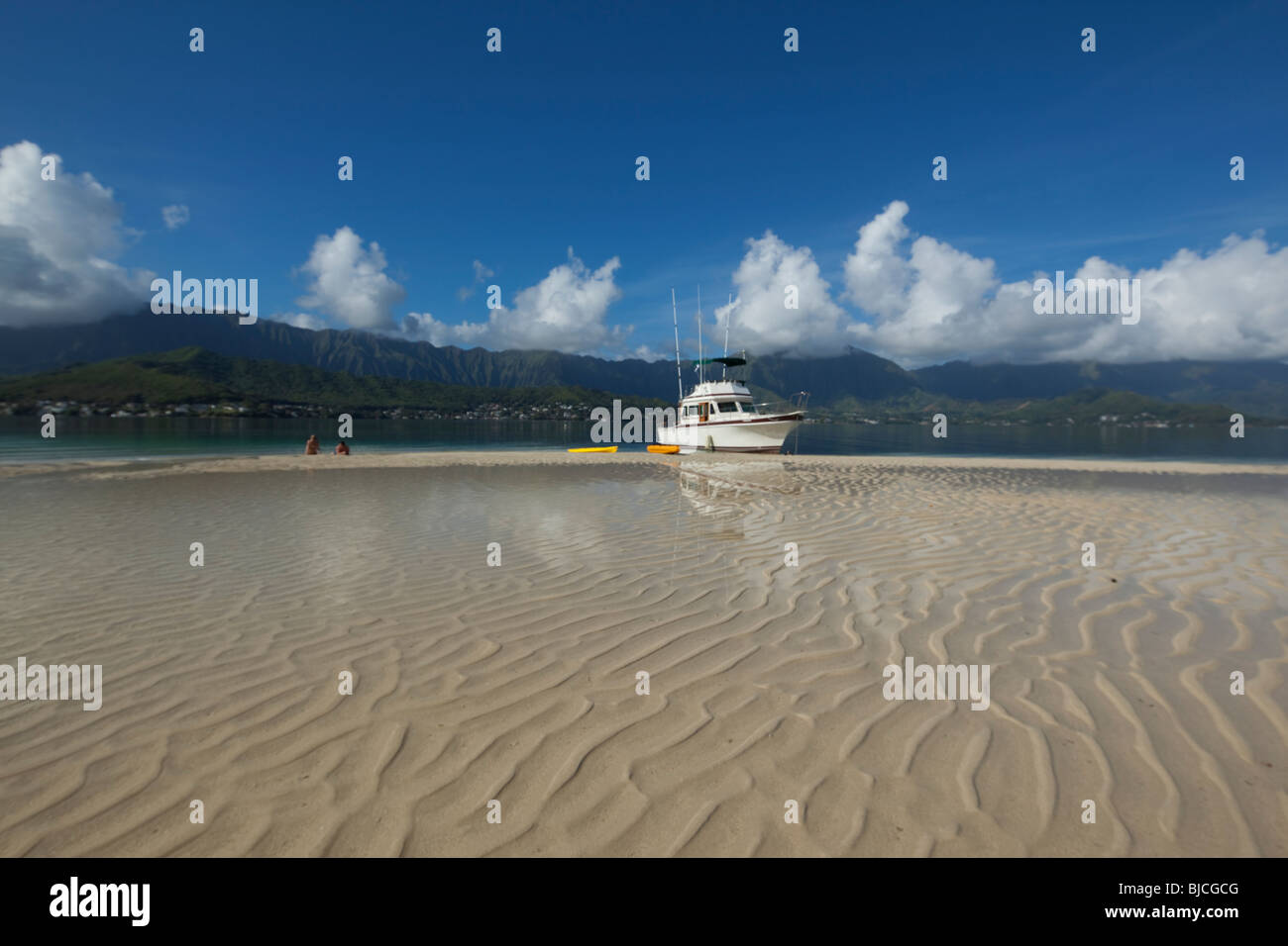 Sandbar kaneohe bay oahu hawaii hi-res stock photography and images - Alamy