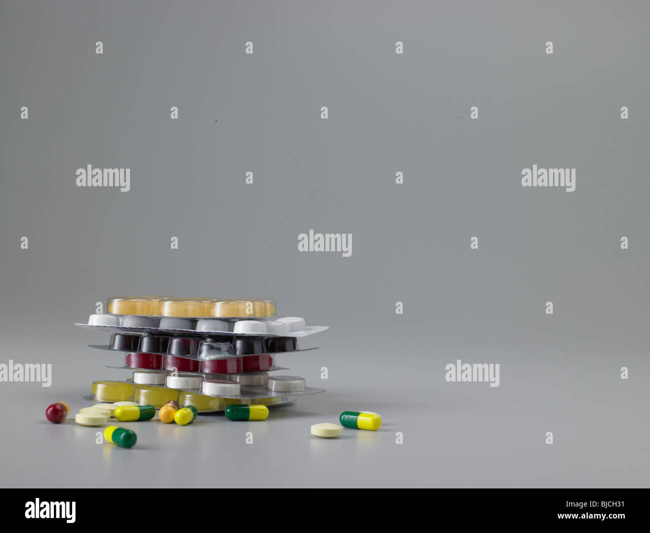 Medical waste drop hi-res stock photography and images - Alamy