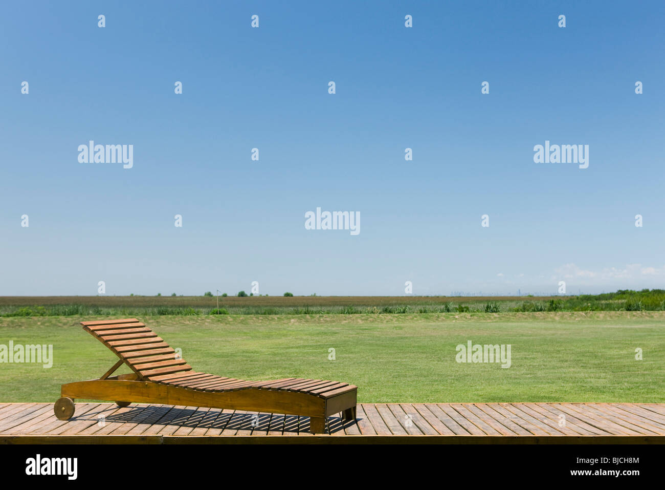 Lounge chair hi-res stock photography and images - Alamy