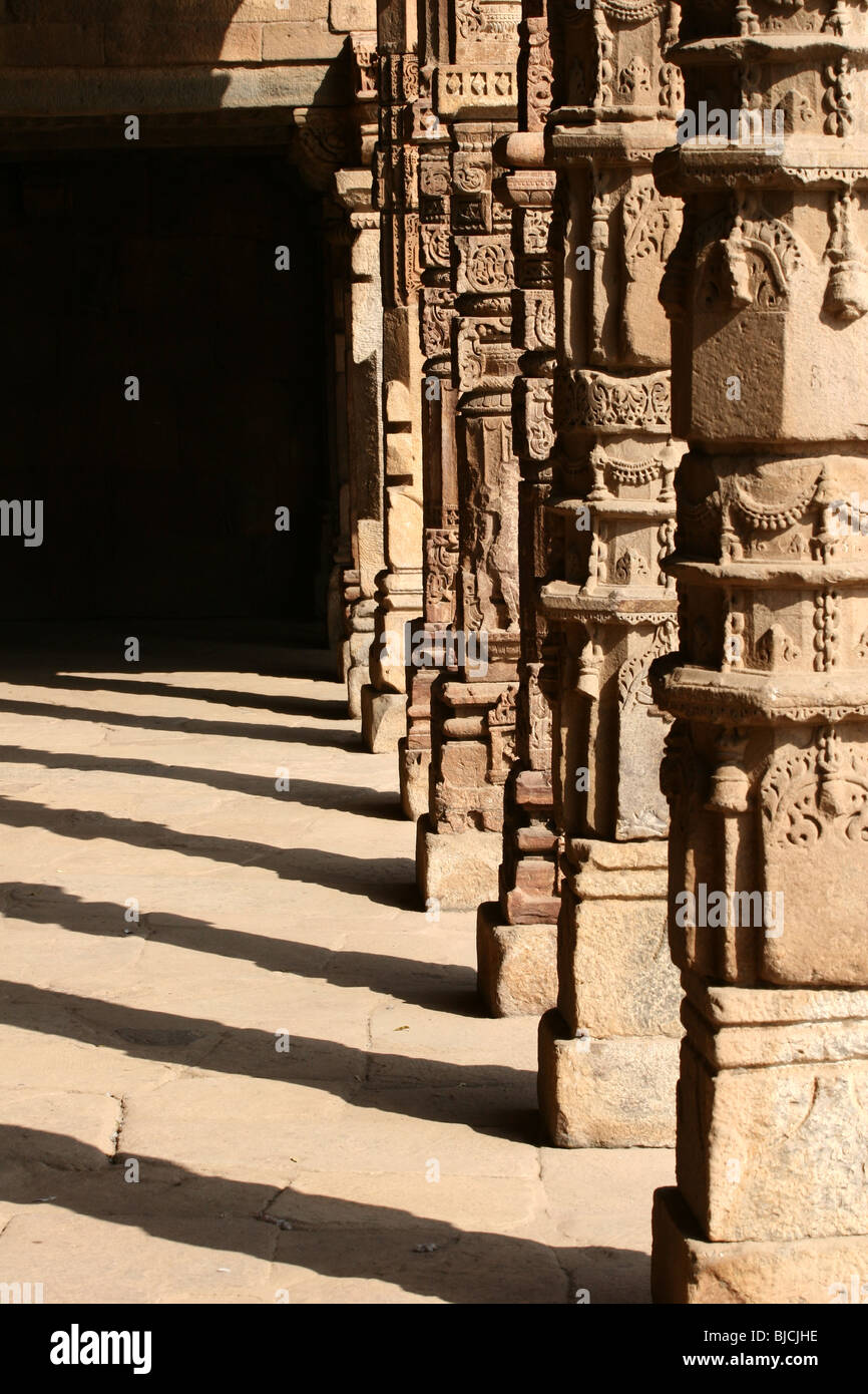 New Delhi India. Tourism at the Qutb Minar complex Stock Photo - Alamy