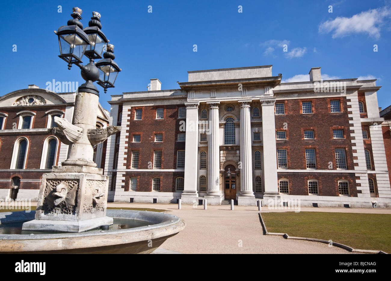 Old royal college of navy hi-res stock photography and images - Alamy
