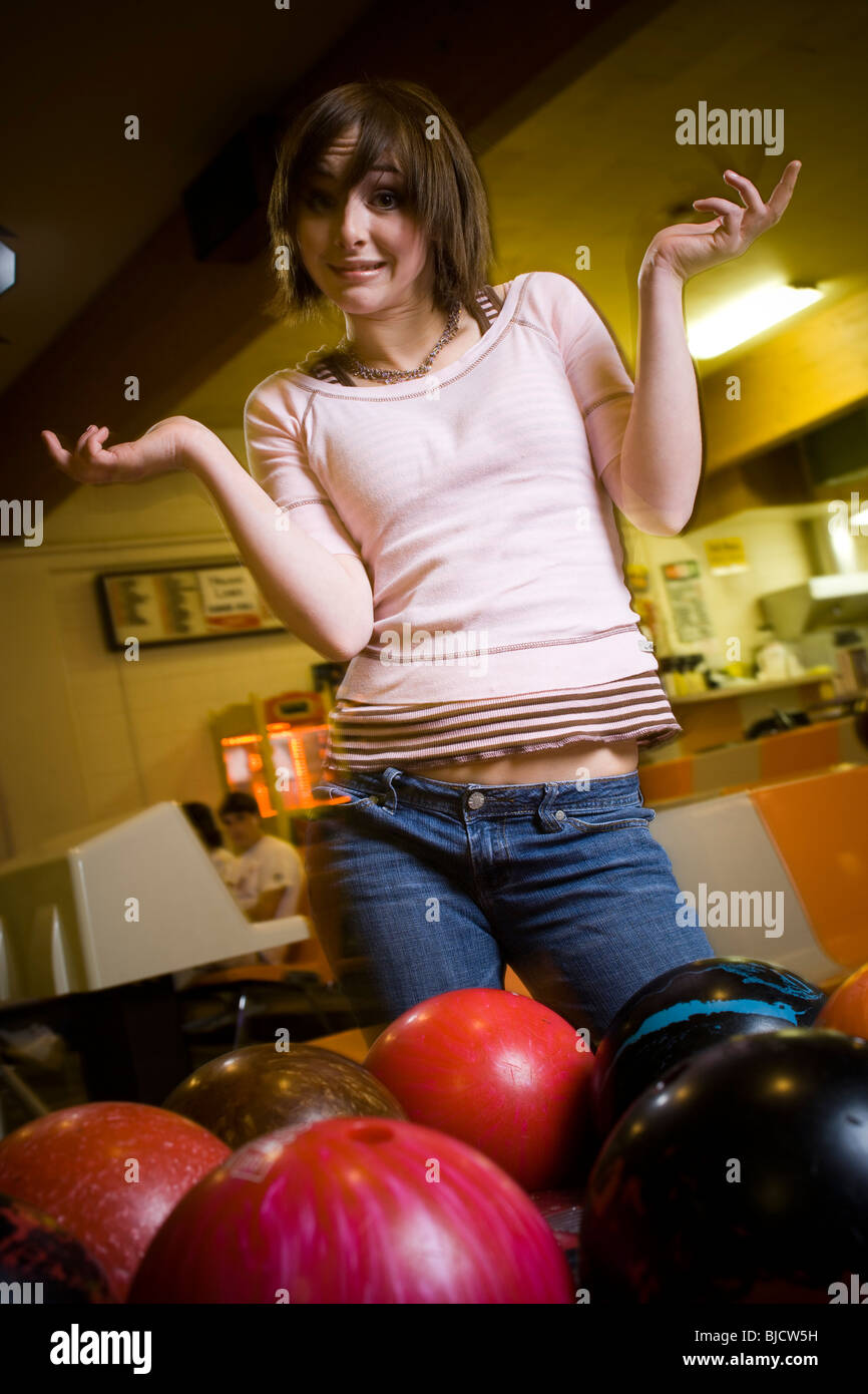 Bowling bowling hi-res stock photography and images - Alamy