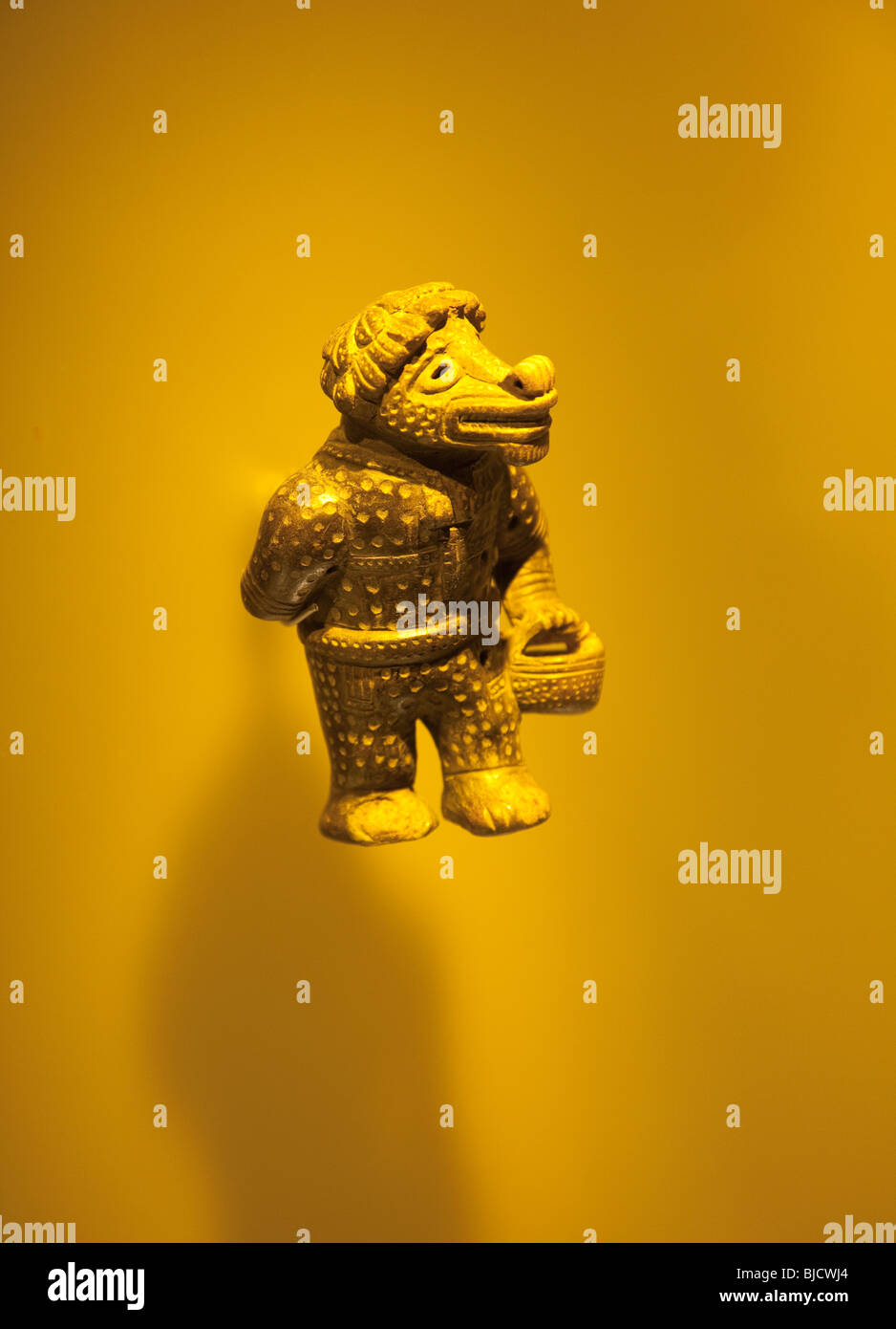 Gold inca hi-res stock photography and images - Alamy