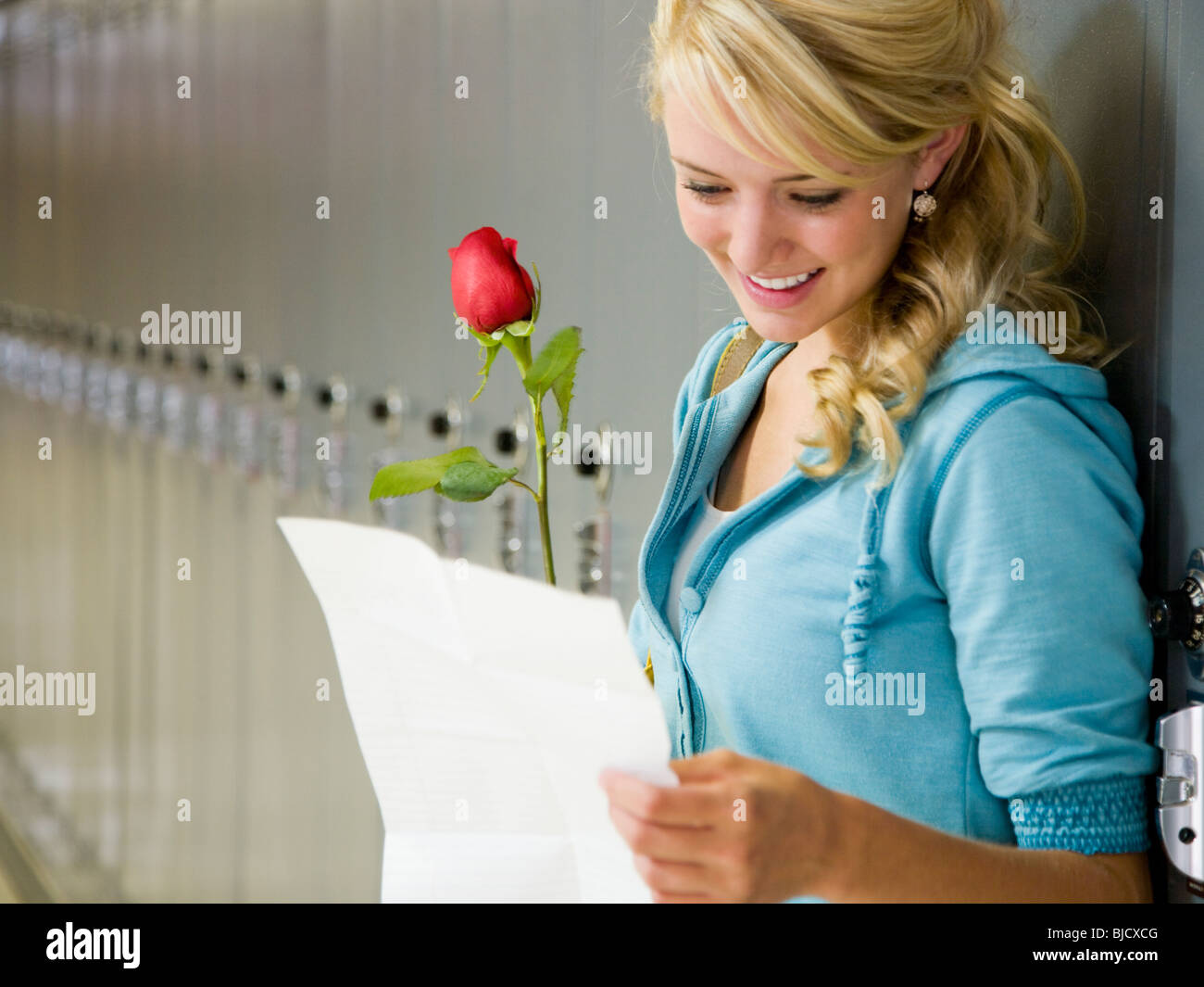 Reading a love letter hi-res stock photography and images - Alamy