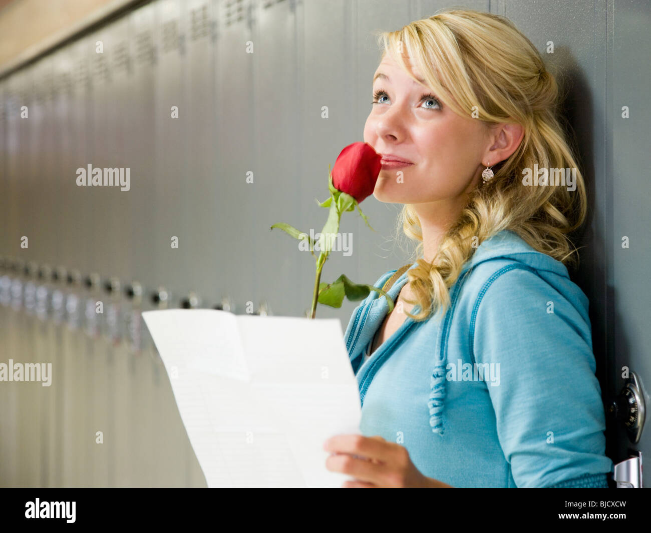 Reading a love letter hi-res stock photography and images - Alamy