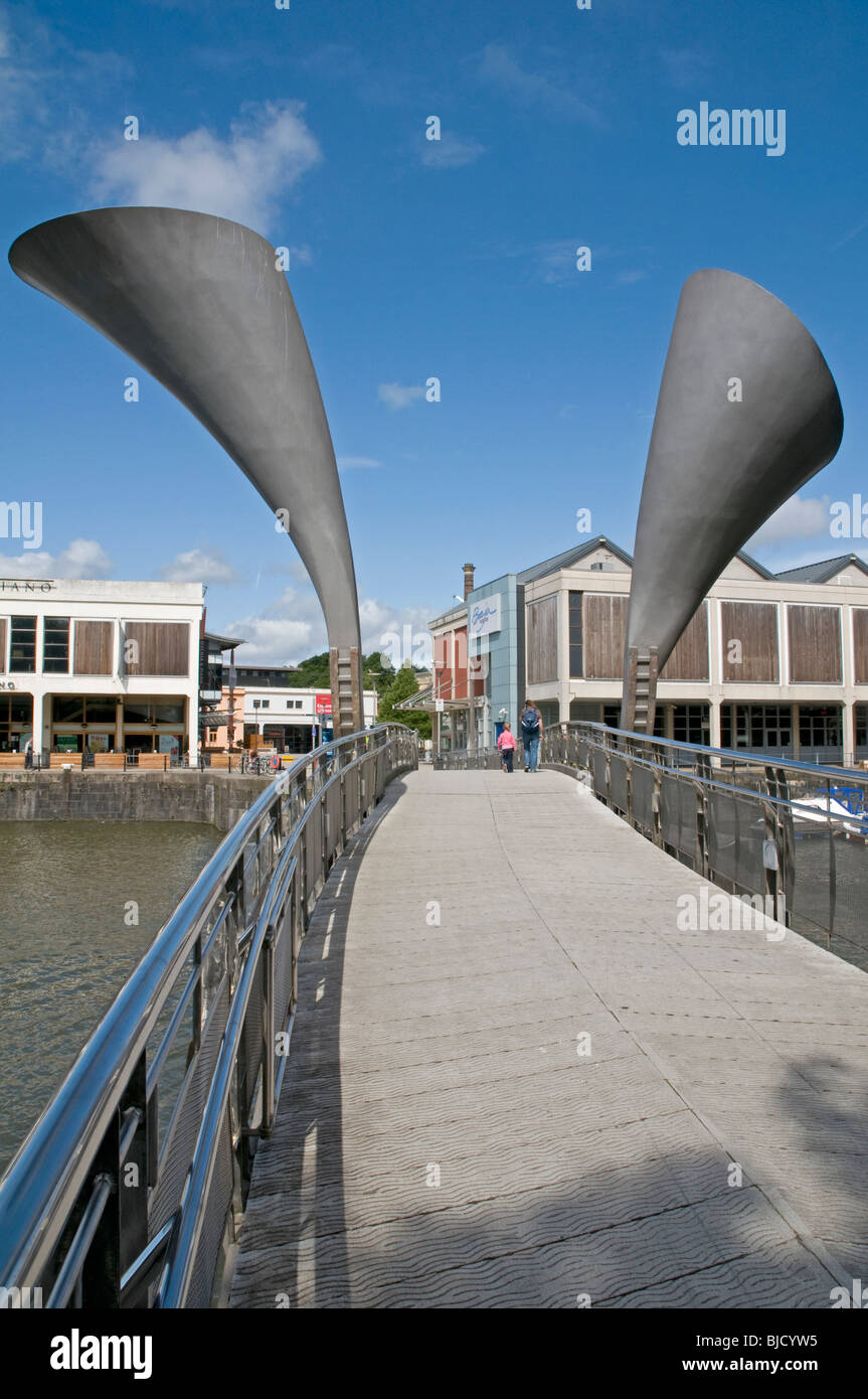 Bristol floating harbour peros bridge hi-res stock photography and ...