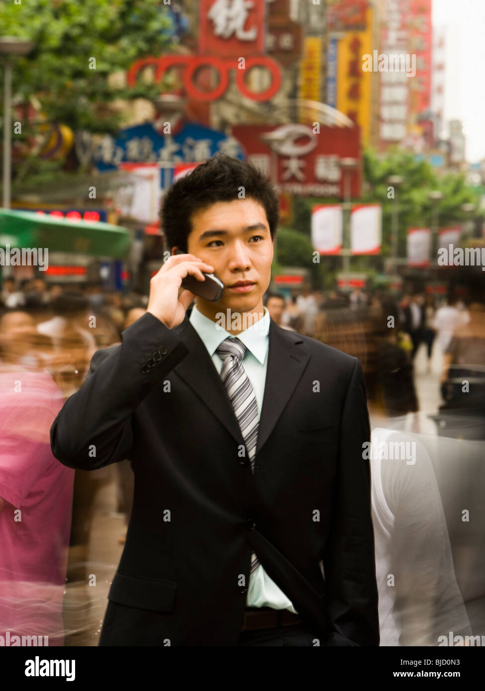 Man with a cell phone Stock Photo - Alamy