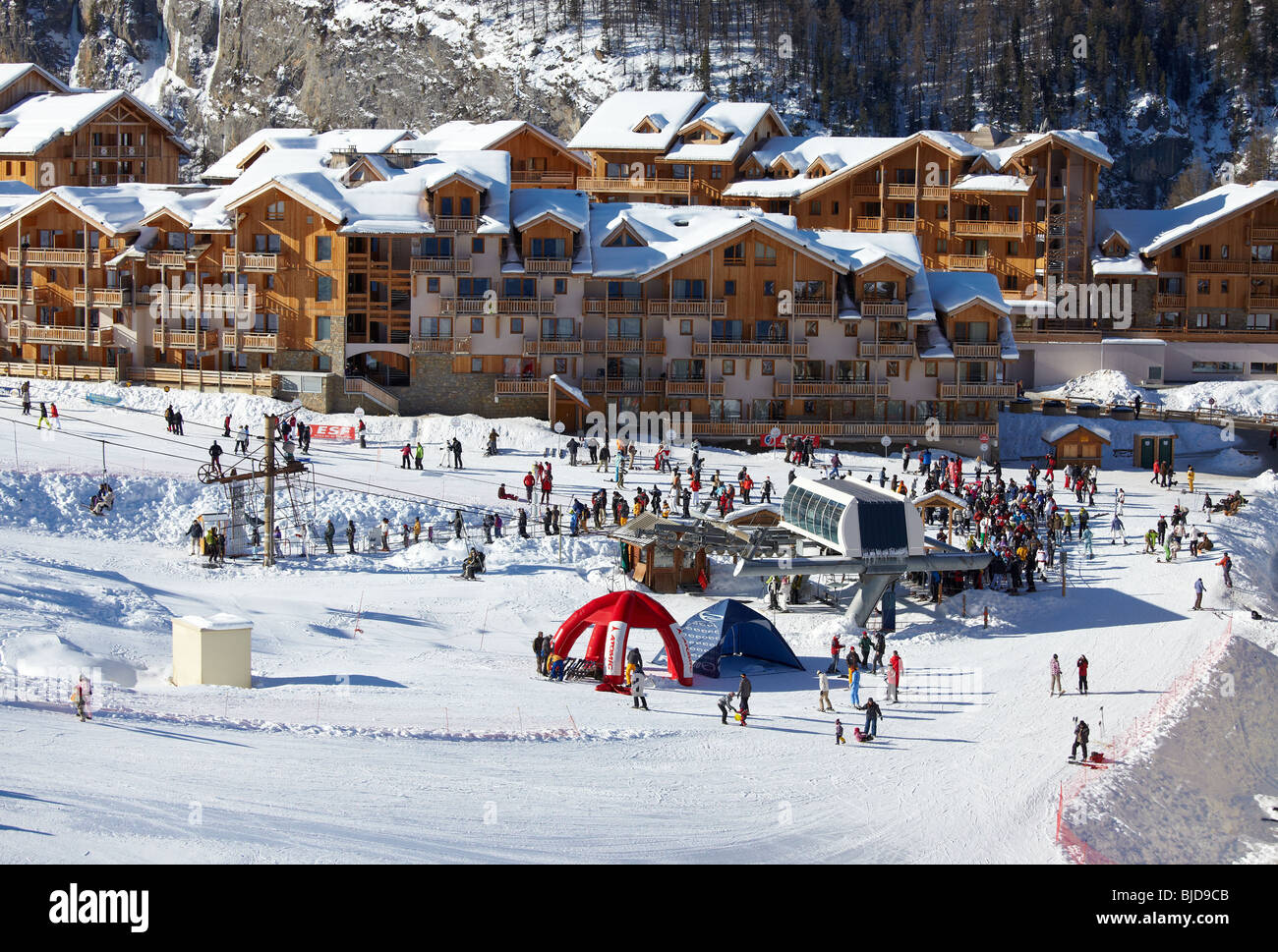 Ski resort, Les orres Stock Photo - Alamy